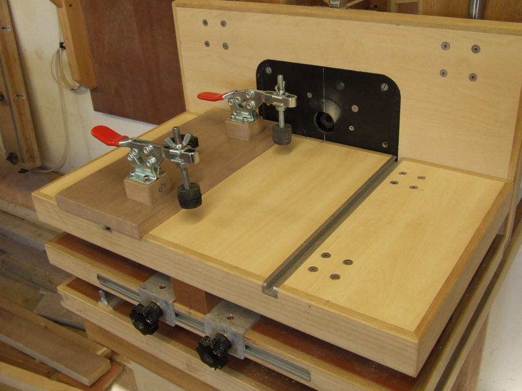 Horizontal Router Table – Saw and Bits